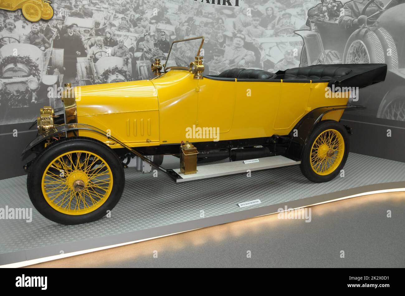 Classica hi-res stock photography and images - Alamy