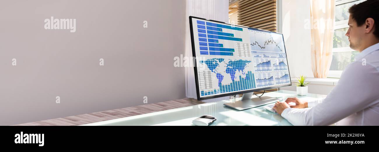 Market analyzing hi-res stock photography and images - Alamy