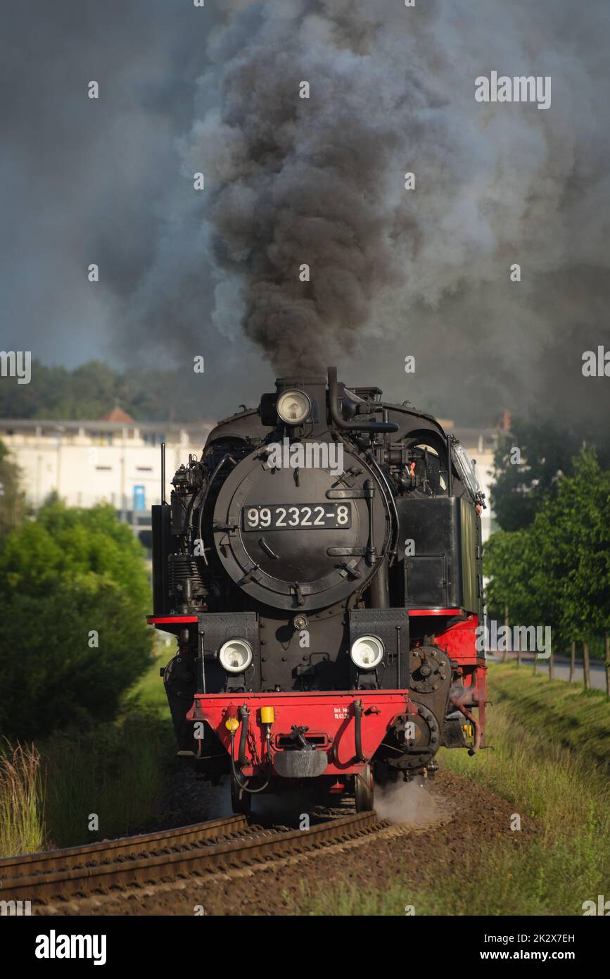 Vintage steam locomotive full steam ahead Stock Photo - Alamy