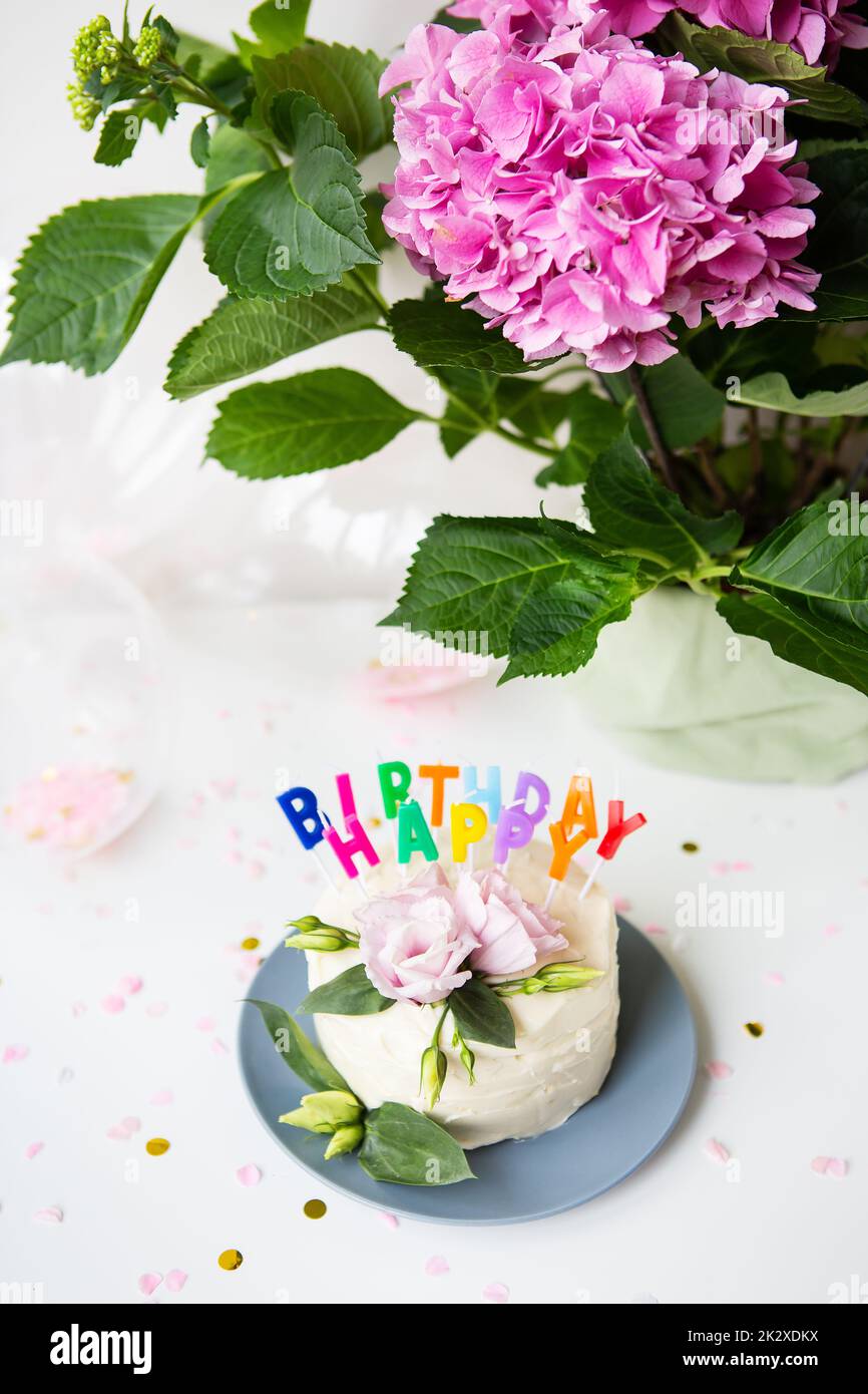 Very beautiful bento cake, decorated with fresh eustoma flowers on the ...