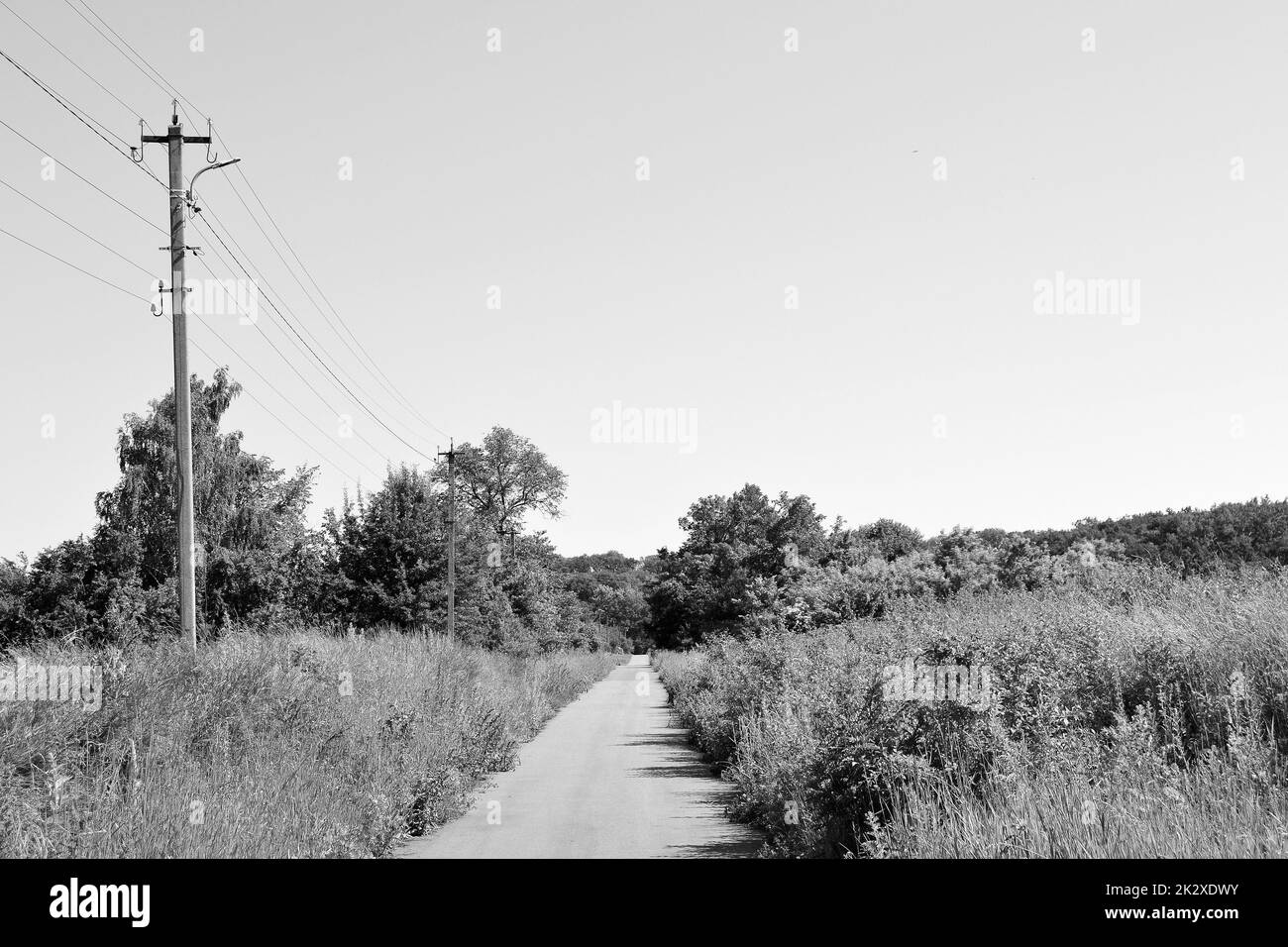 Empty asphalt road hi-res stock photography and images - Alamy Empty asphalt road hi-res stock photography and images - Alamy