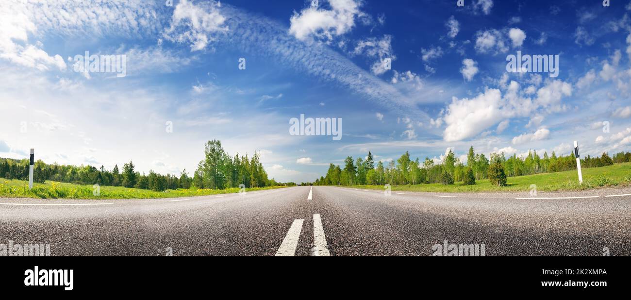 Scenic view asphalt road hi-res stock photography and images - Alamy
