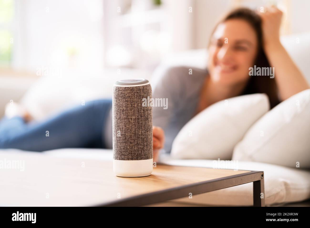 Smart speaker close up hi-res stock photography and images - Alamy