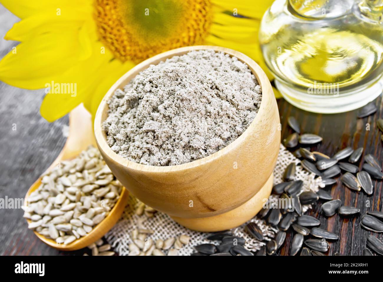 Flour flower hi-res stock photography and images - Alamy