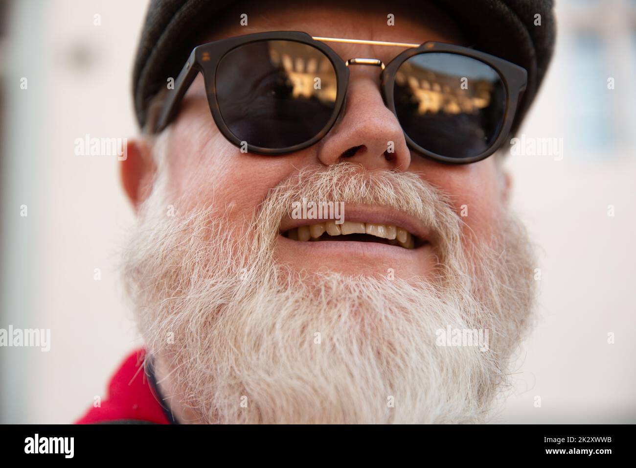 Old man white beard hi-res stock photography and images - Alamy