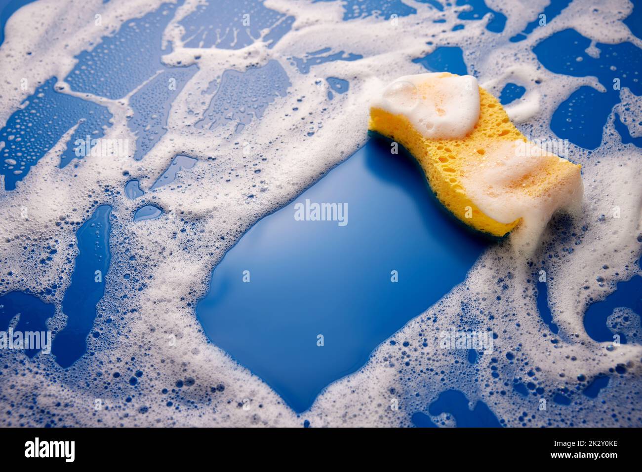 Wet sponge water hi-res stock photography and images - Alamy
