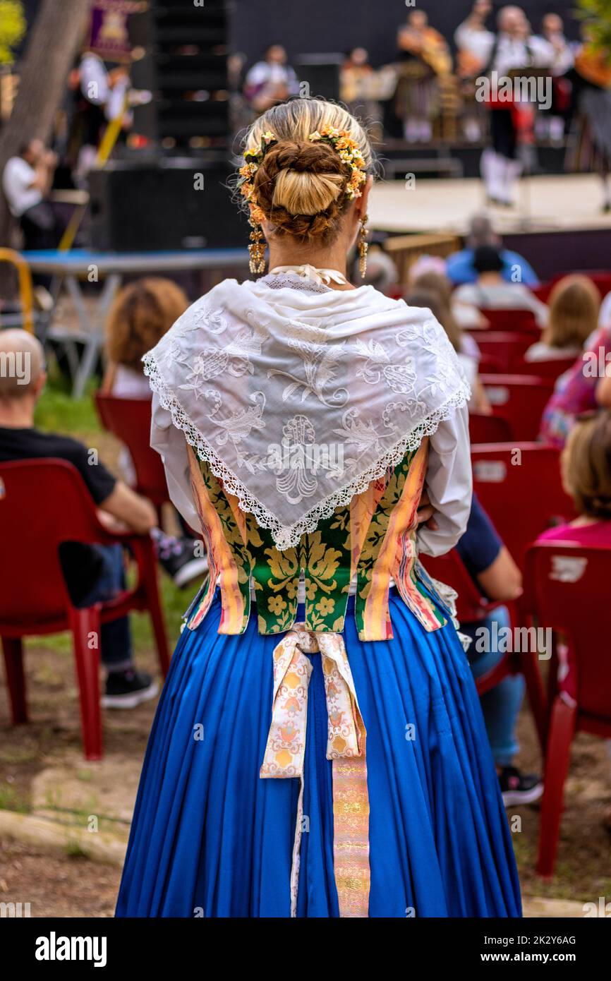 Ethnic dance costume hi-res stock photography and images - Alamy