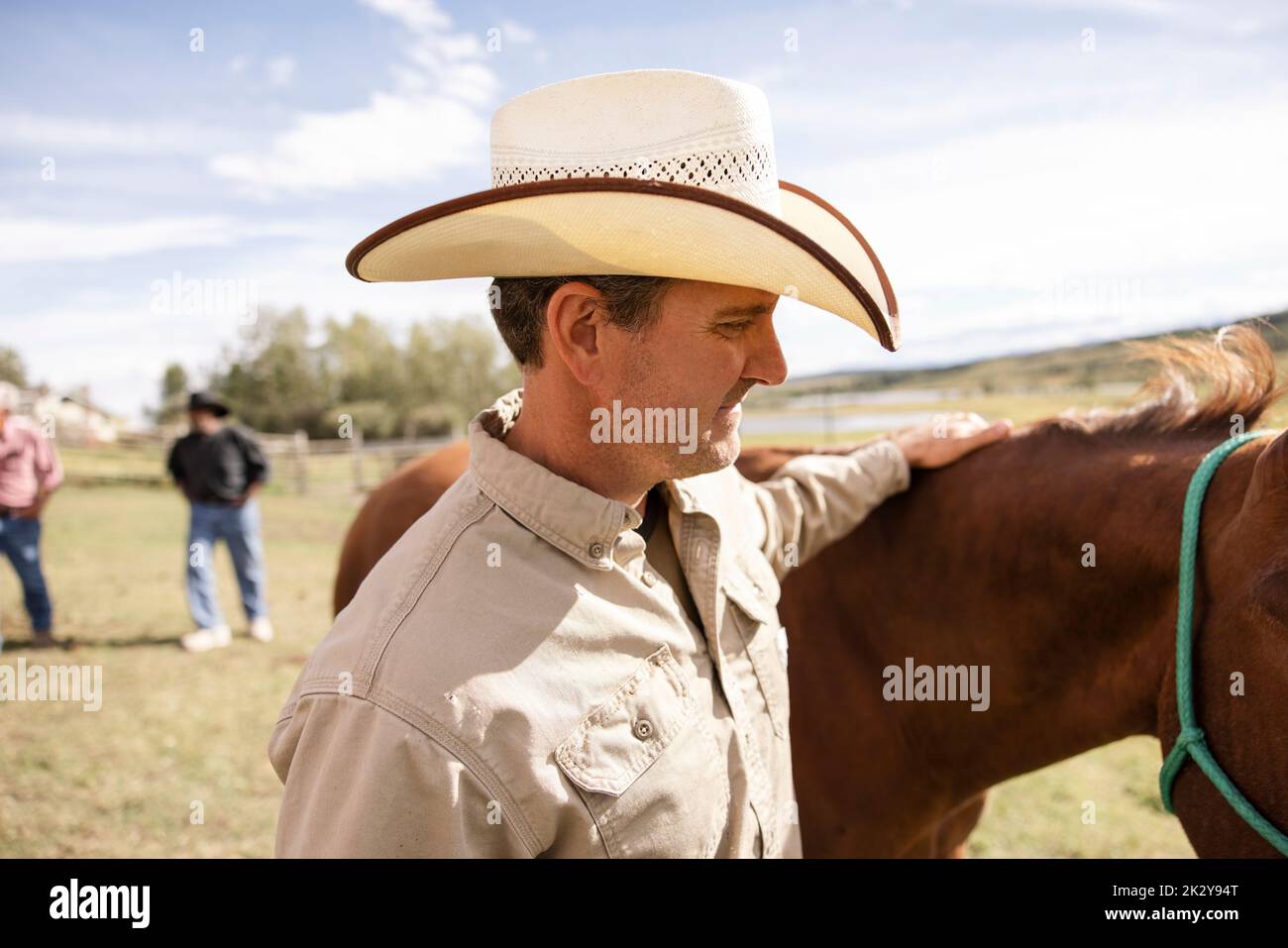 Farmer in cowboy hat hi-res stock photography and images - Alamy