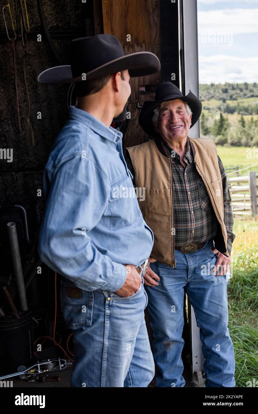 Real cowboys hi-res stock photography and images - Alamy