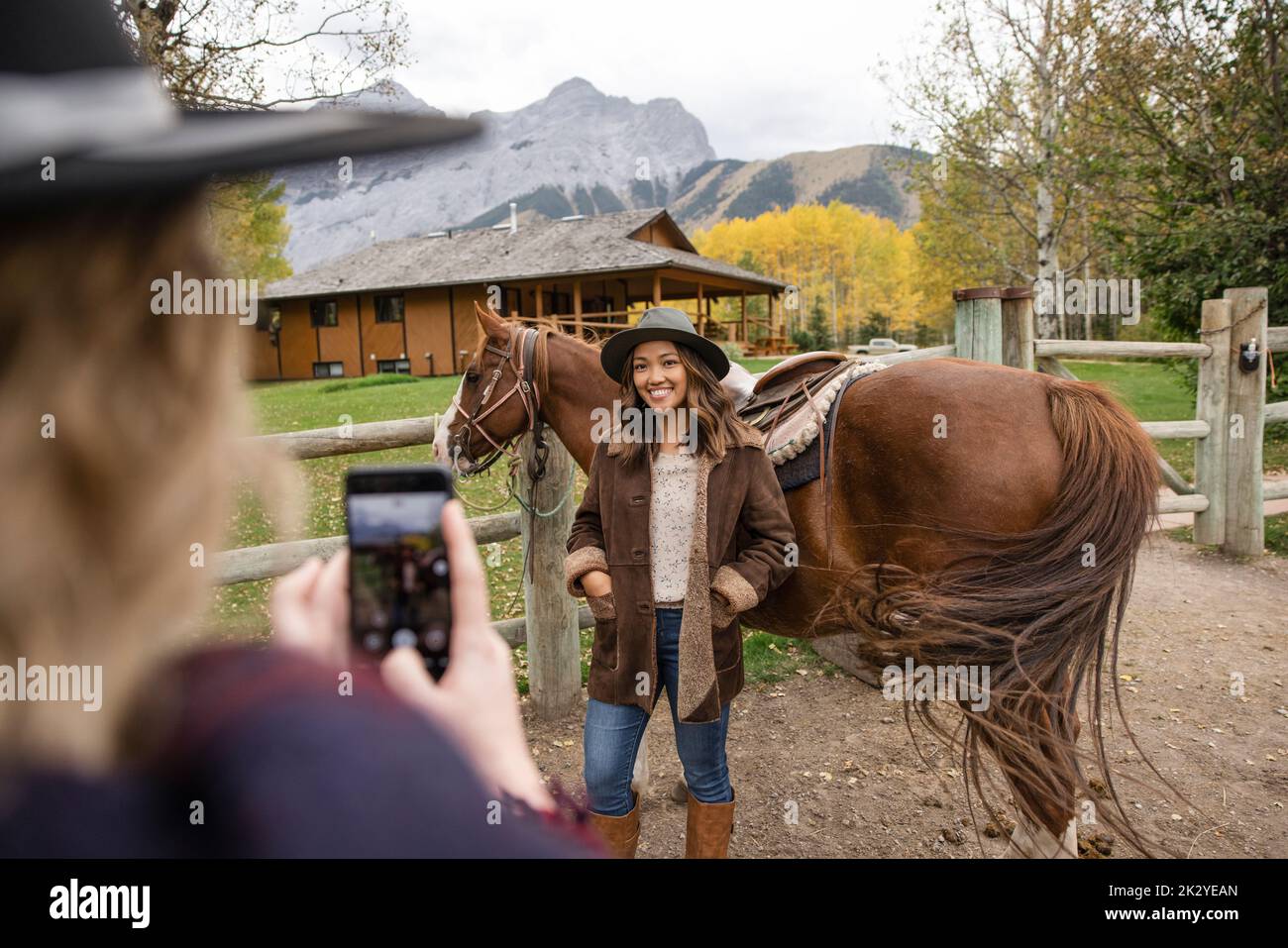 Riding pose hi-res stock photography and images - Alamy