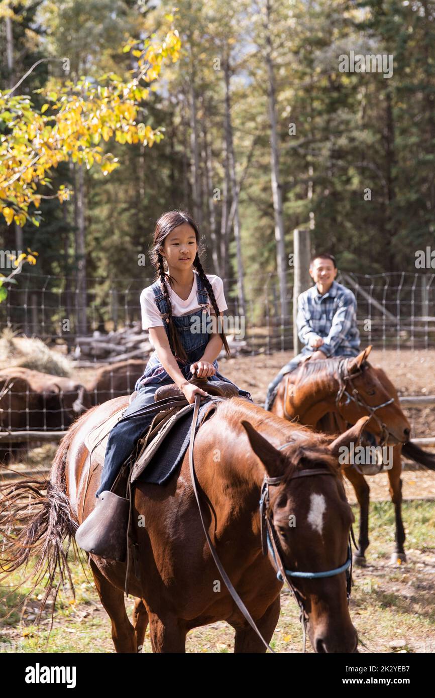 Father daughter horse hi-res stock photography and images - Alamy