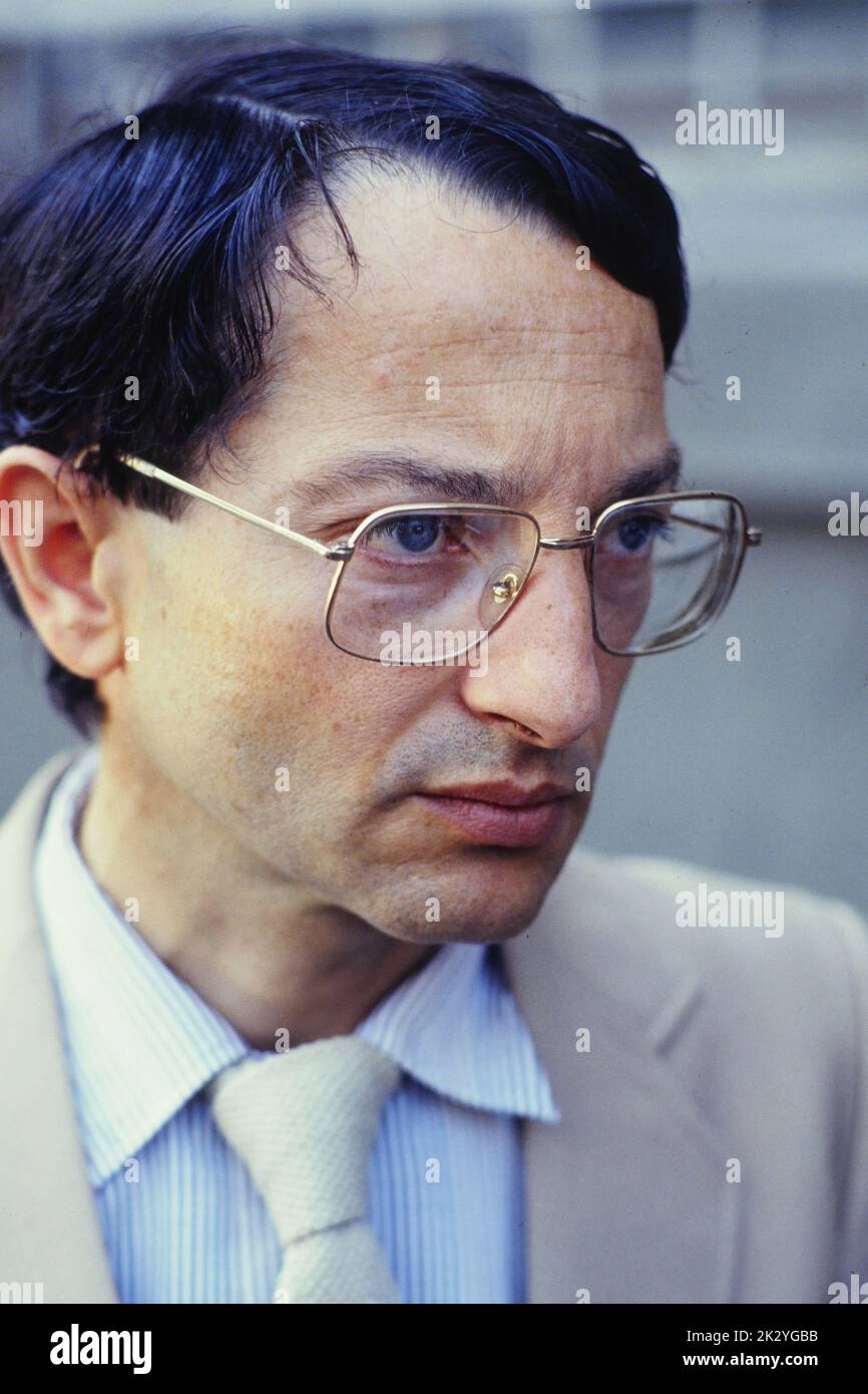 Conseil scientifique du front national institut detudes indo ...