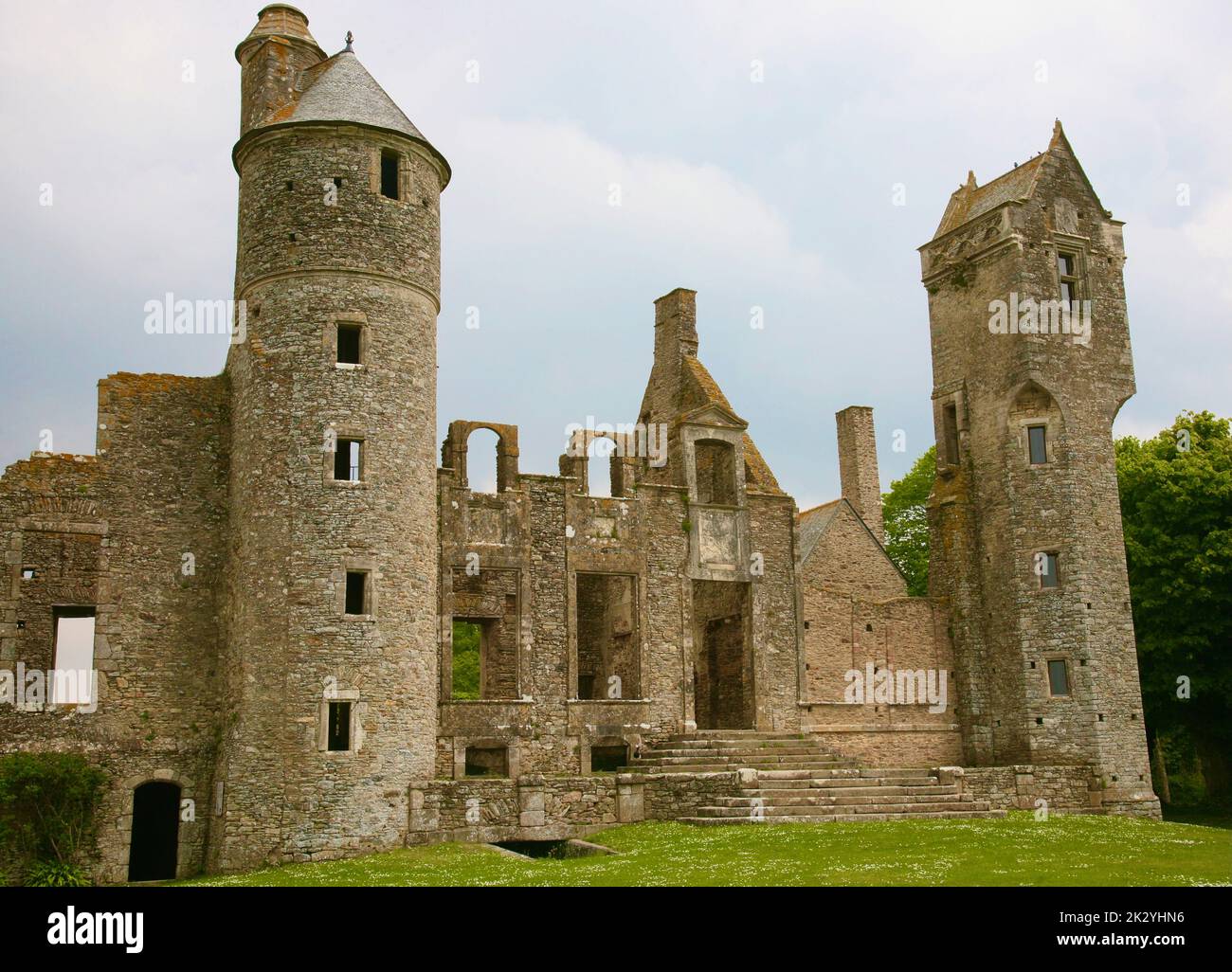 Coutances normandy hi-res stock photography and images - Alamy