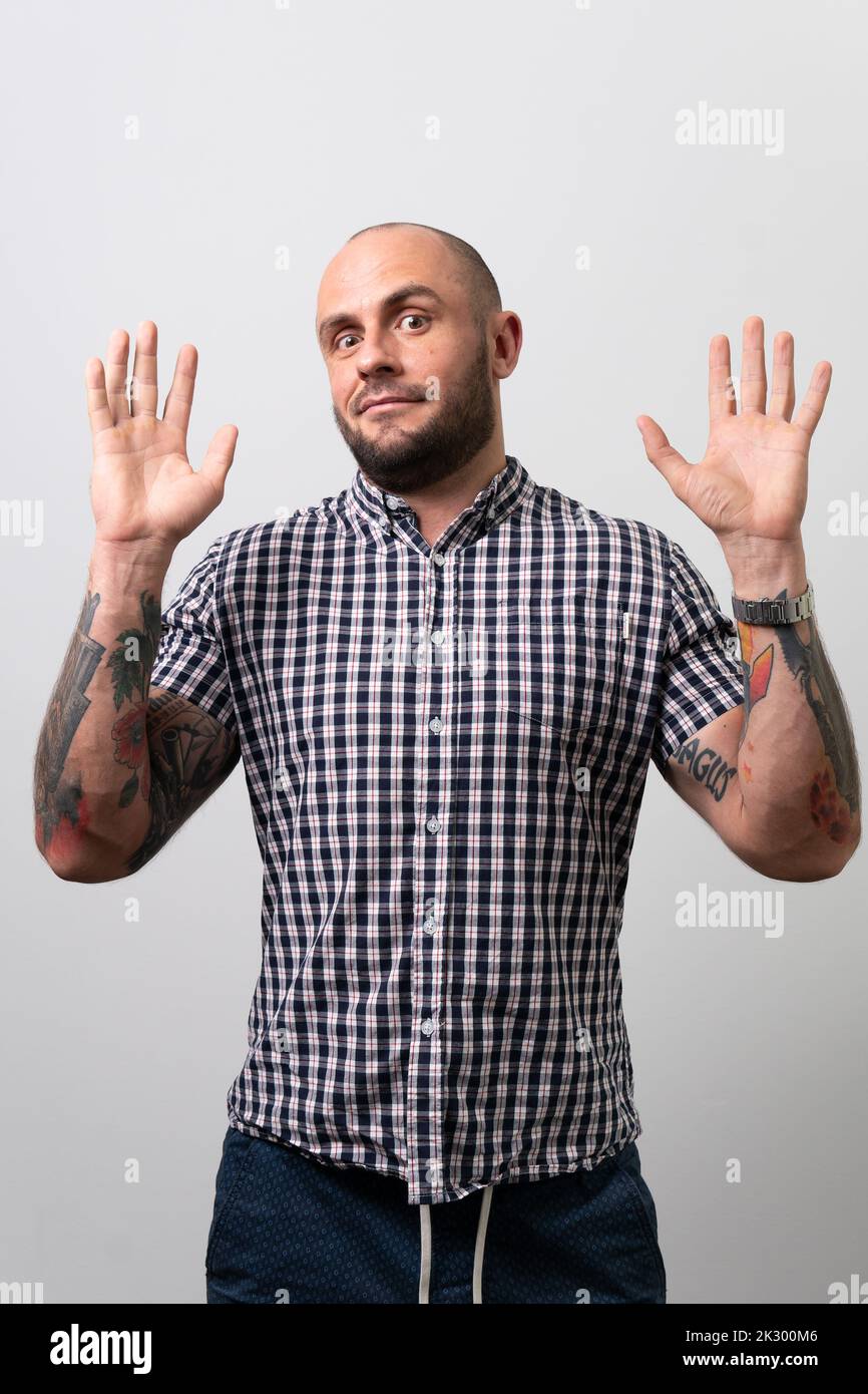 Muscular body of male model hi-res stock photography and images - Alamy