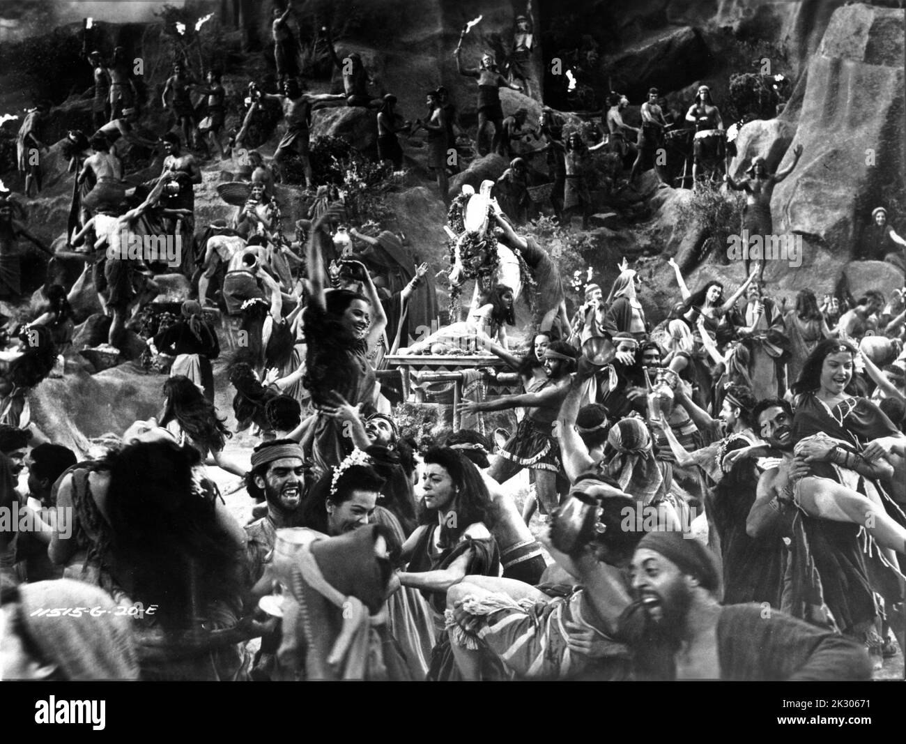 DEBRA PAGET worshipping the Golden Calf in THE TEN COMMANDMENTS 1956 ...