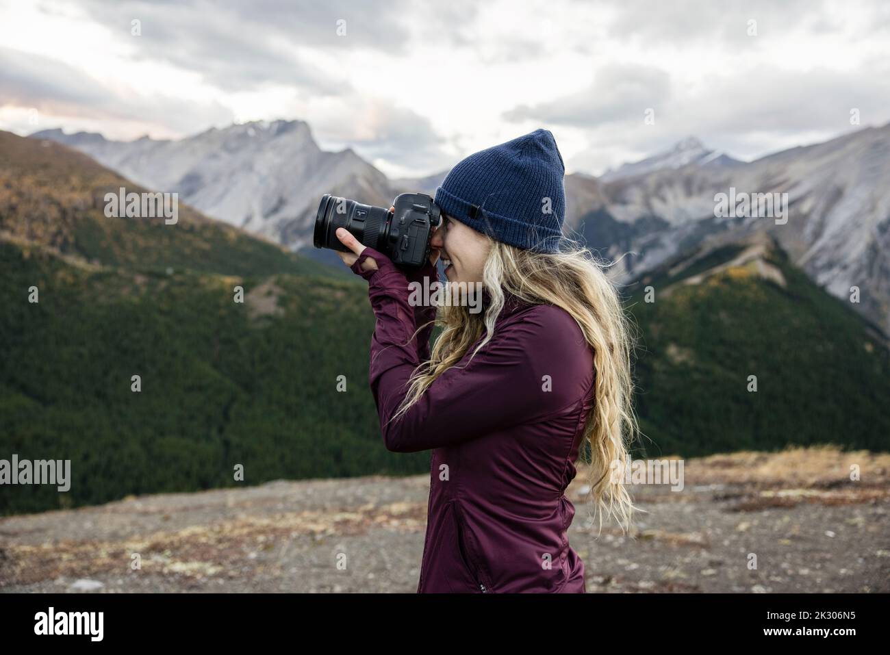 Long range camera work hi-res stock photography and images - Alamy