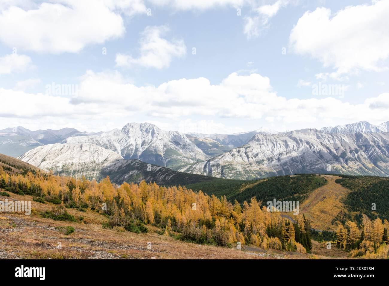 Sunny mountain hi-res stock photography and images - Alamy