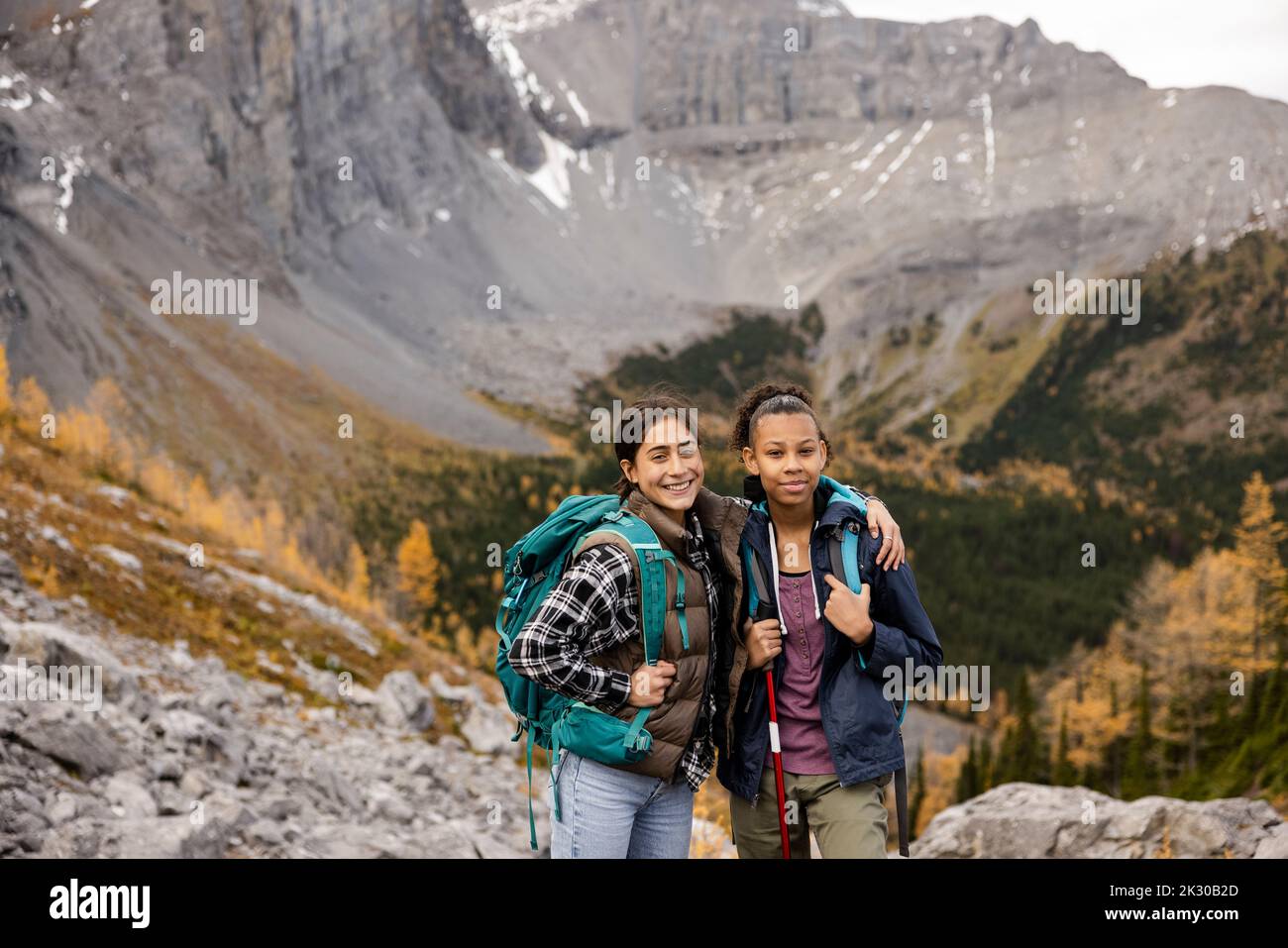 Hiking girls hi-res stock photography and images - Alamy