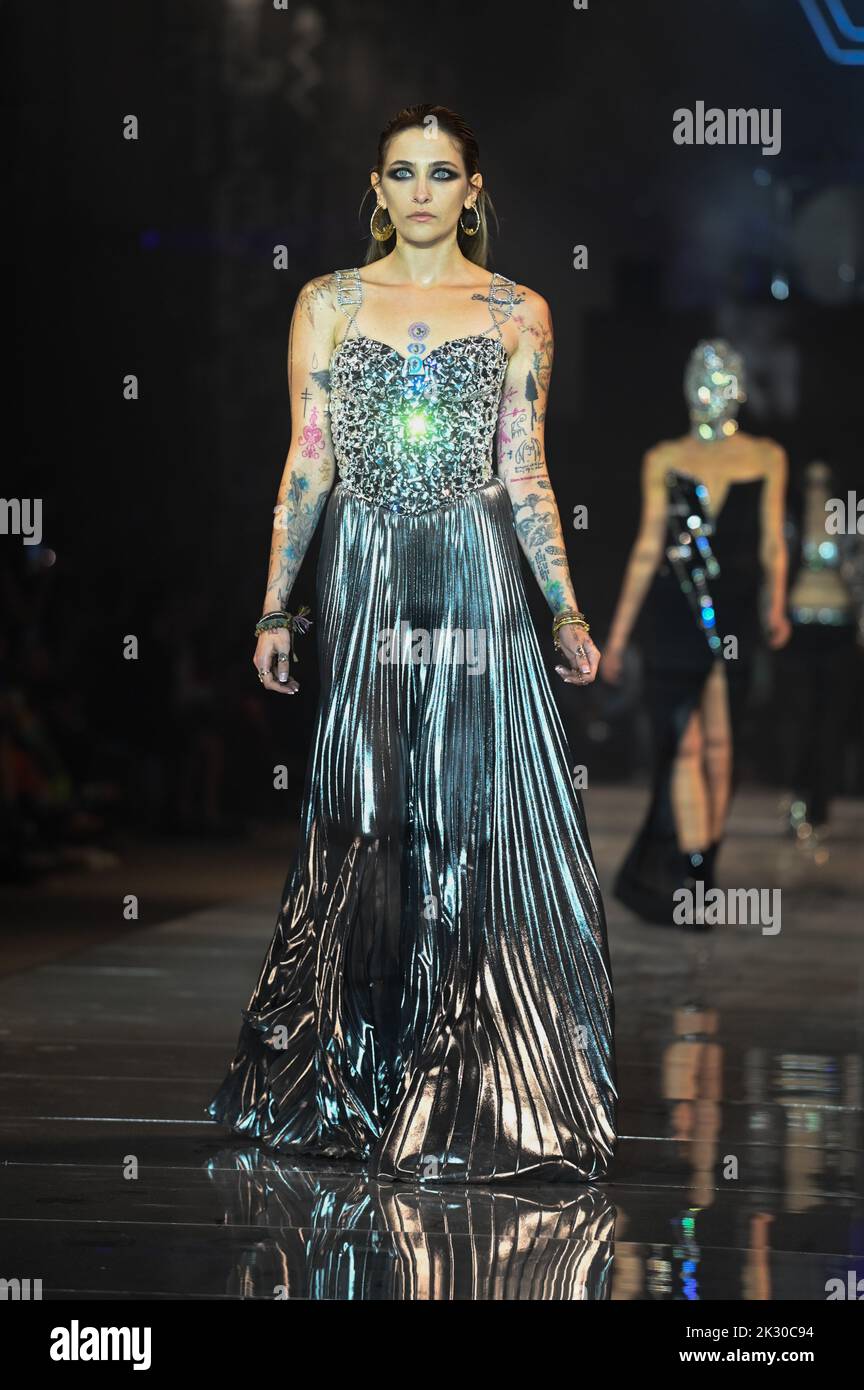 Milan, Italy. 23rd Sep, 2022. Milan, Milan Fashion Week, Woman Spring ...