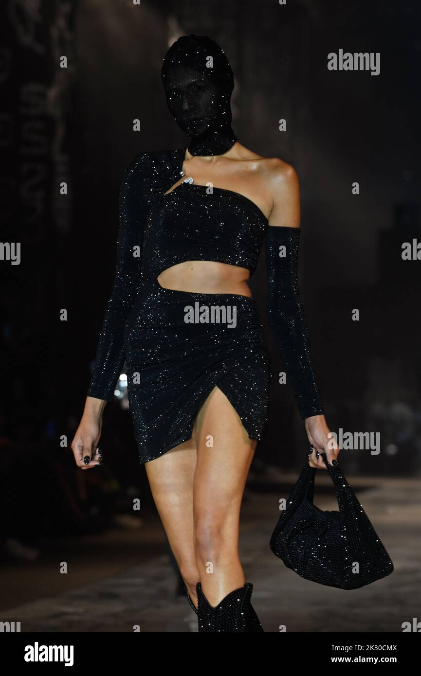 Milan, Italy. 23rd Sep, 2022. Milan, Milan Fashion Week, Woman Spring ...