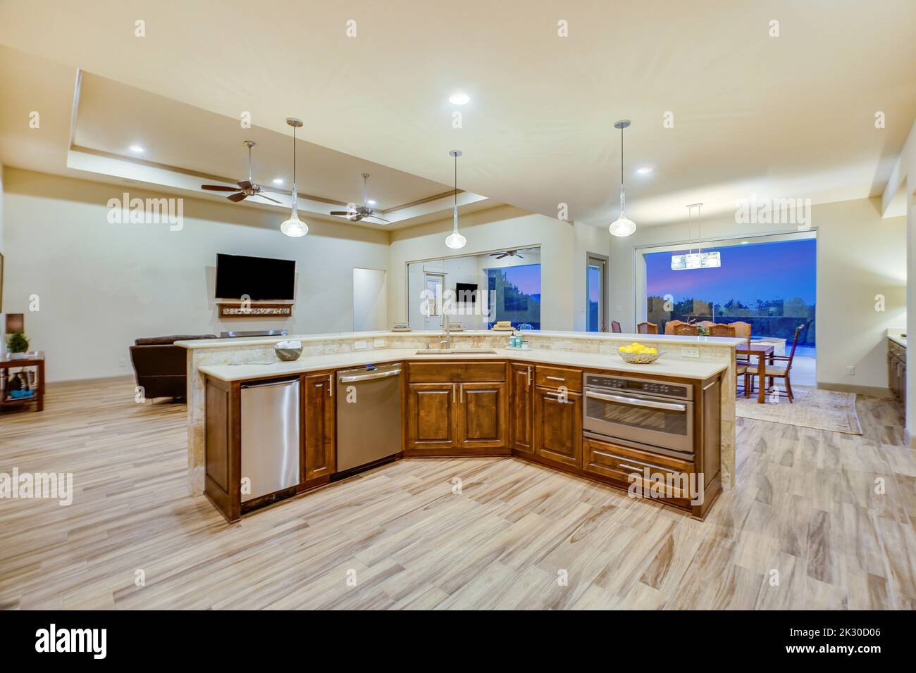 Warm wood kitchen cabinets hi-res stock photography and images - Alamy