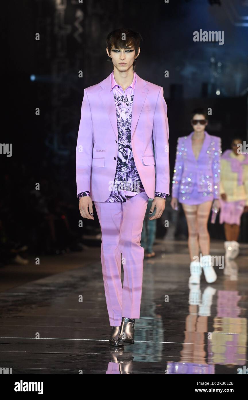 Milan, Italy. 23rd Sep, 2022. Milan, Milan Fashion Week, Woman Spring ...