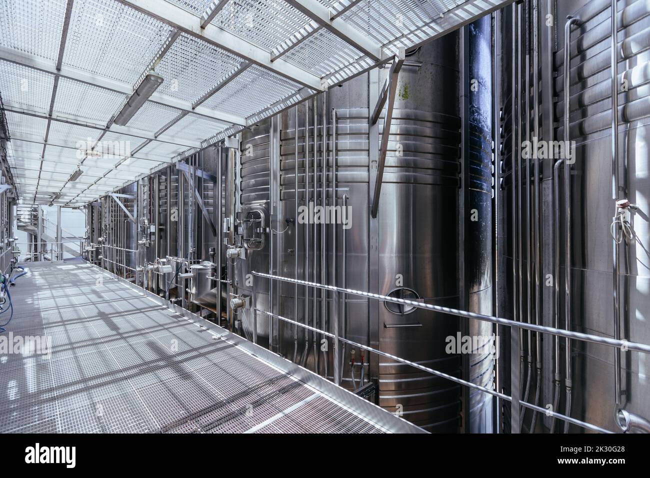 Large tanks for fermentation in the modern winery Stock Photo - Alamy