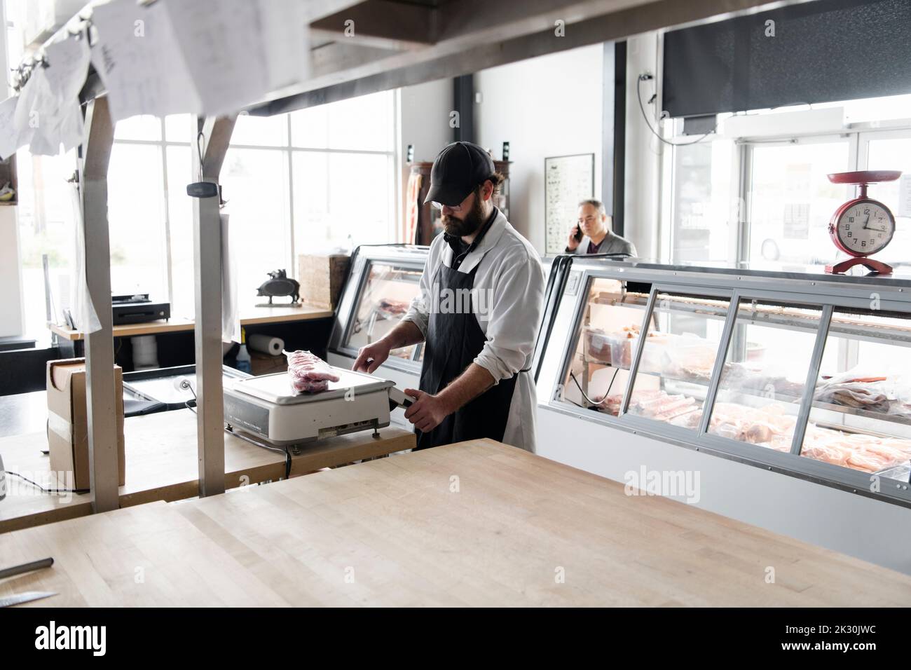 Scales for weighing meat hi-res stock photography and images - Alamy