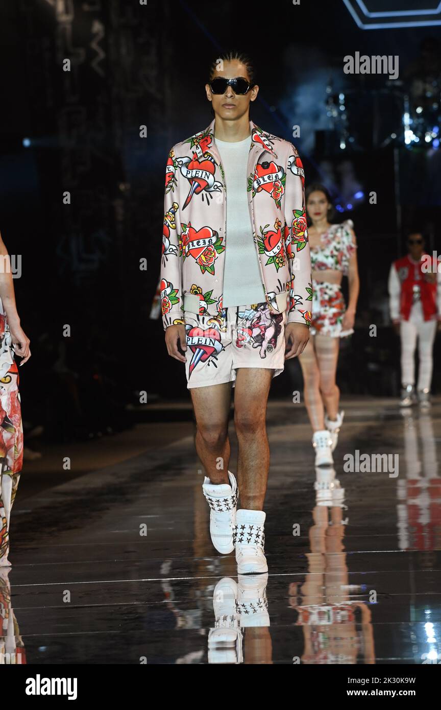 Milan, Italy. 23rd Sep, 2022. Milan, Milan Fashion Week, Woman Spring ...