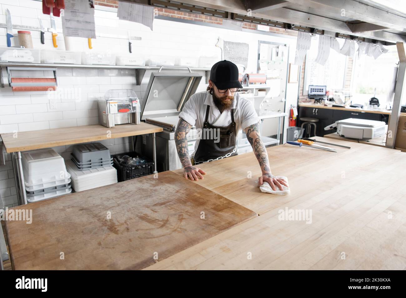 Cleaning work hi-res stock photography and images - Alamy