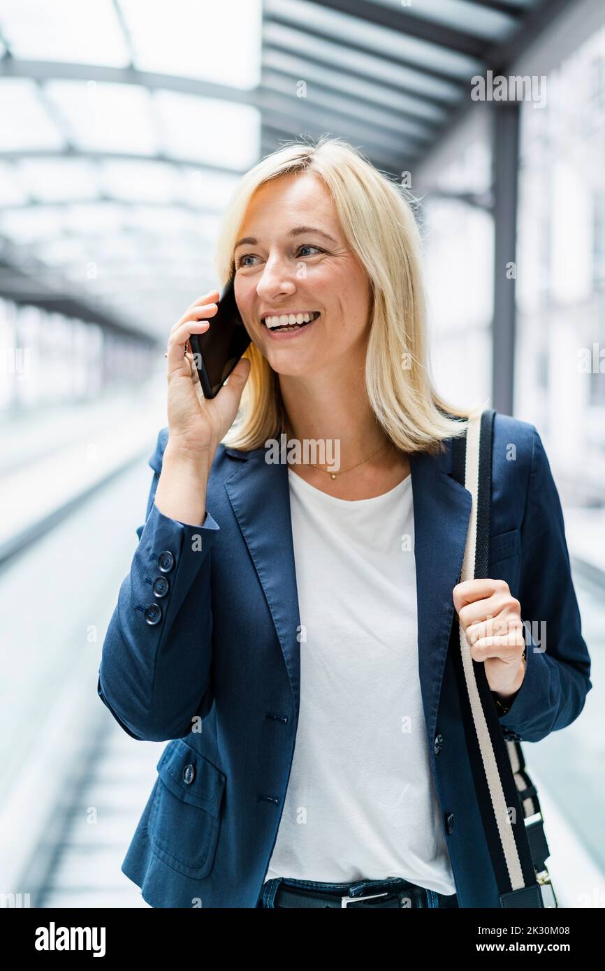Commuter smile hi-res stock photography and images - Alamy