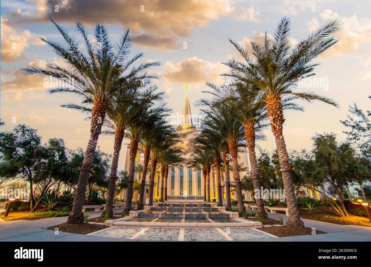 Sunset at the Gilbert arizona temple Stock Photo - Alamy