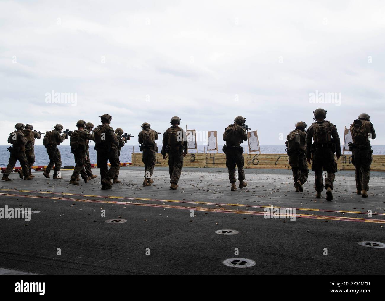 220921-N-TT639-1127 PHILIPPINE SEA (Sep. 21, 2022) ¬– U.S. Marines ...
