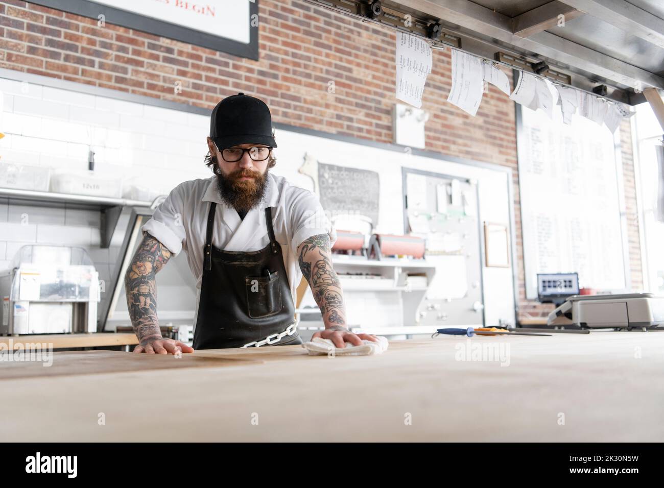 Cleaning work hi-res stock photography and images - Alamy