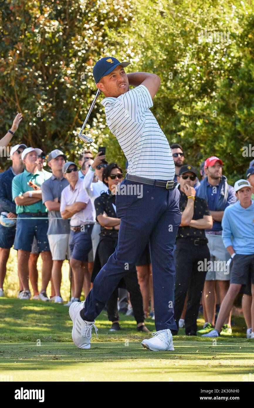 Charlotte, NC, USA. 23rd Sep, 2022. Xander Schauffele hits a tee shot during the Presidents Cup ...