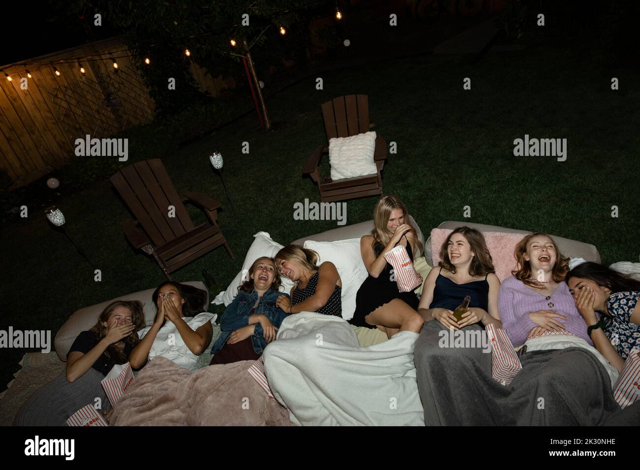 Teen slumber party talking hi-res stock photography and images - Alamy