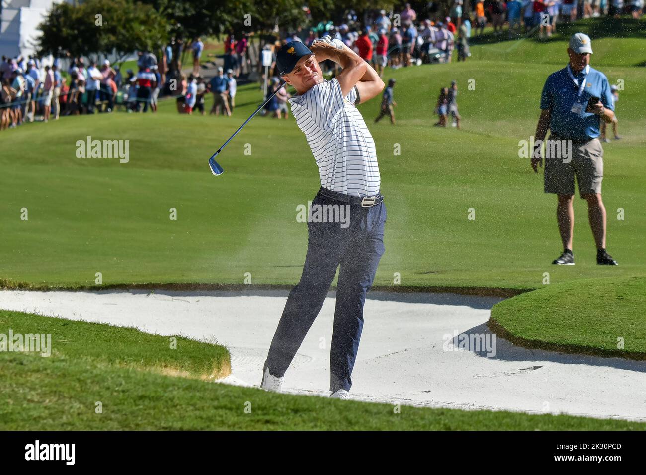 Charlotte, NC, USA. 23rd Sep, 2022. Justin Thomas hits out of a fairway bunker on the 15th hole ...