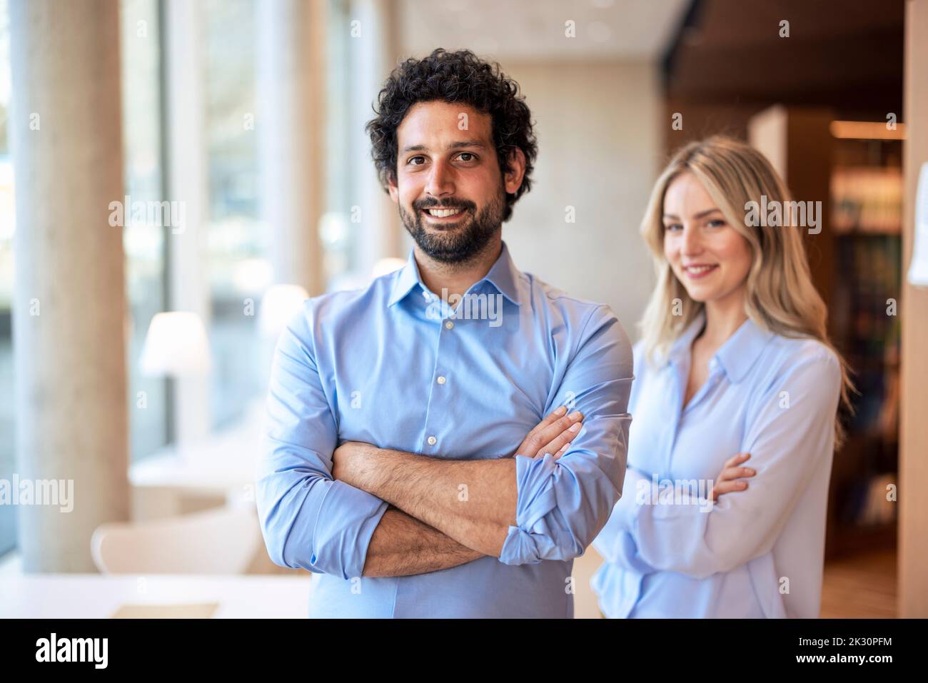University female lecturer hi-res stock photography and images - Alamy