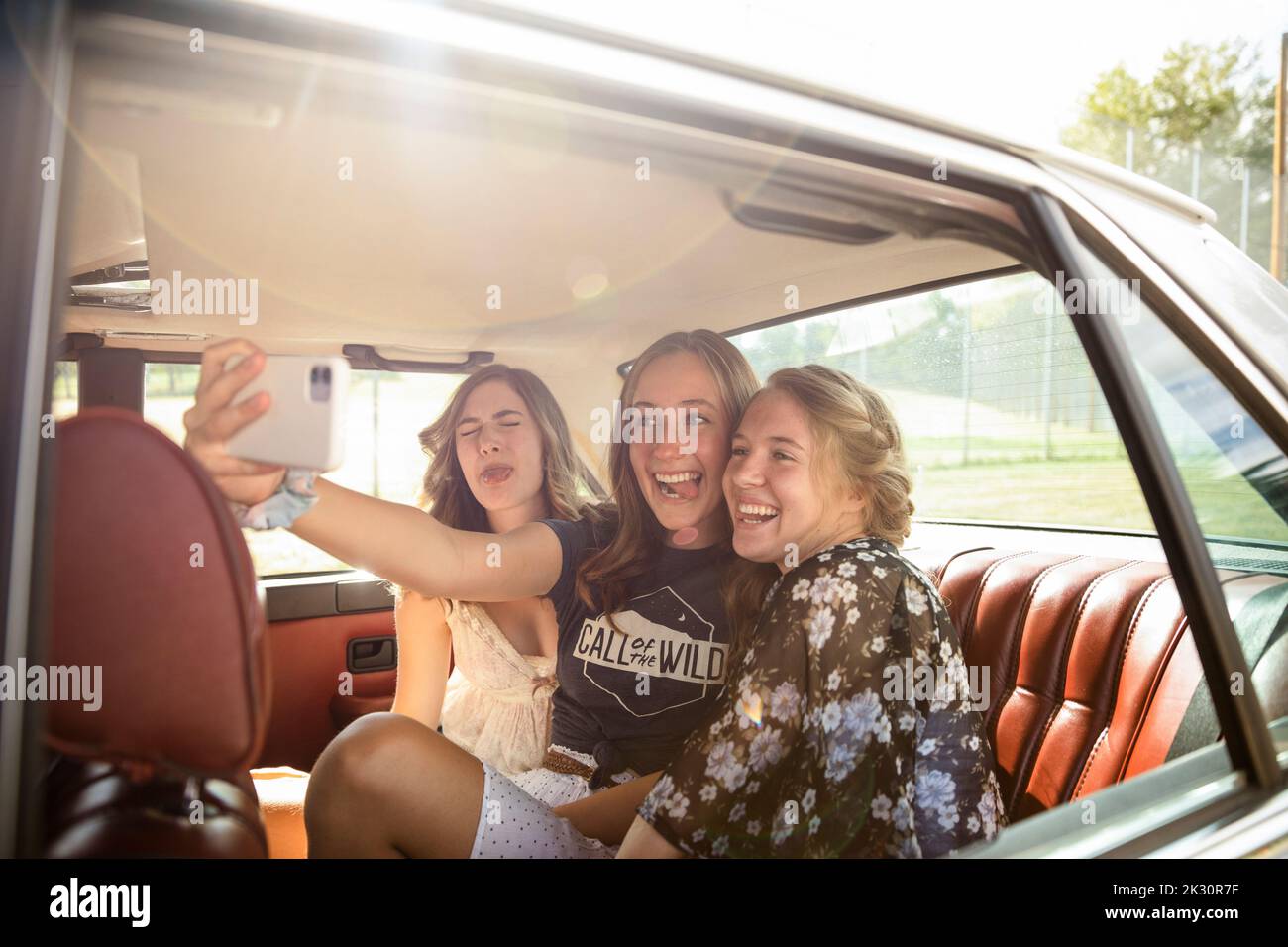 Selfie teen girl hi-res stock photography and images - Alamy