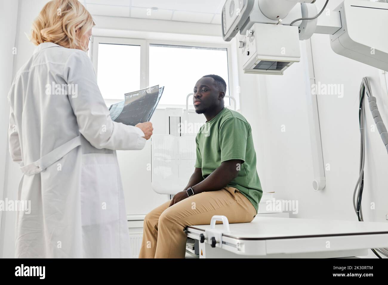 Patient x ray analysis hi-res stock photography and images - Alamy