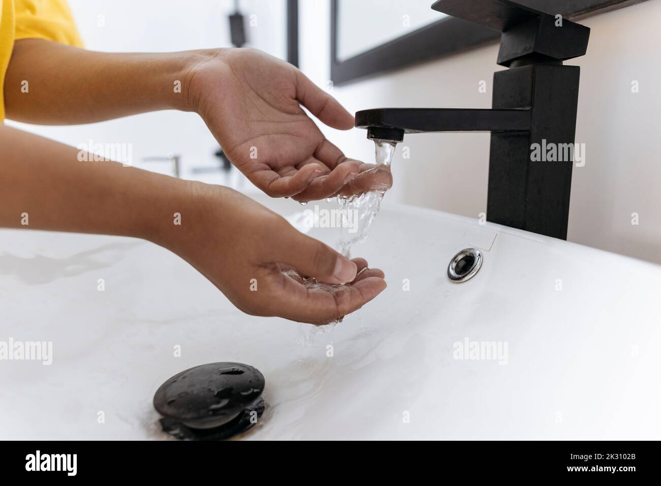 Washing hands sink close up hi-res stock photography and images - Alamy