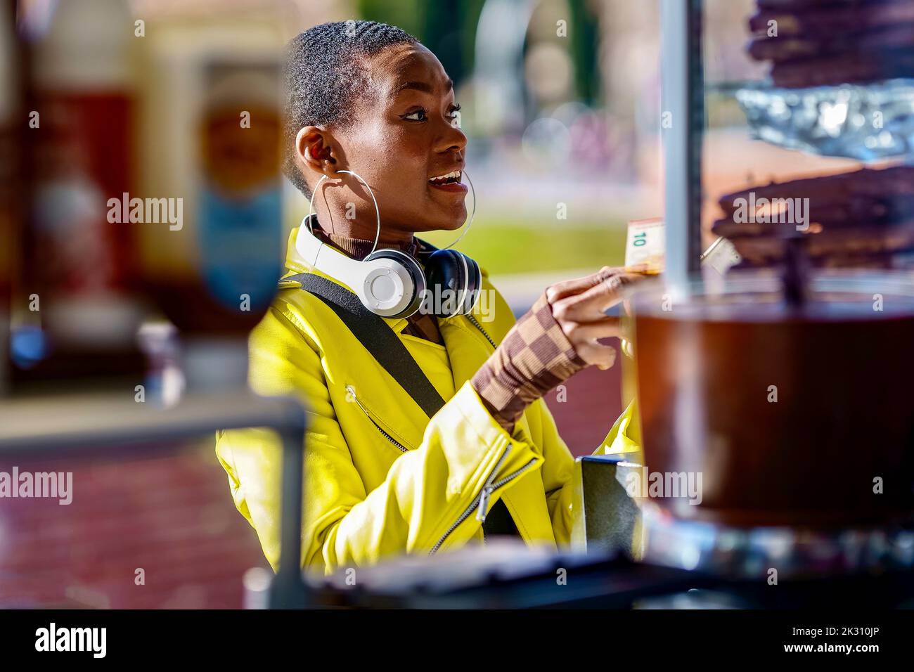 Concession stand hi-res stock photography and images - Alamy