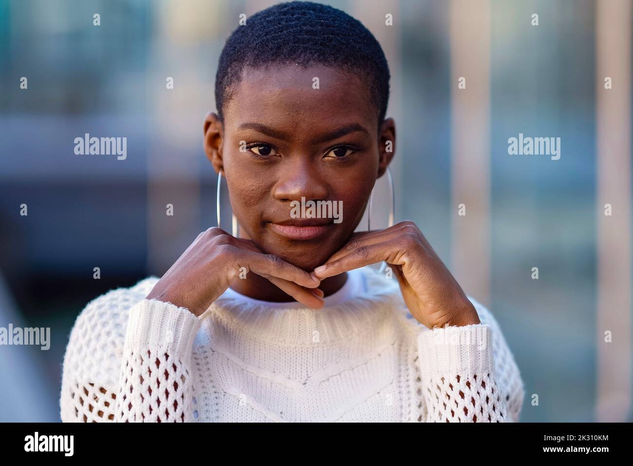Woman hand blank european hi-res stock photography and images - Alamy