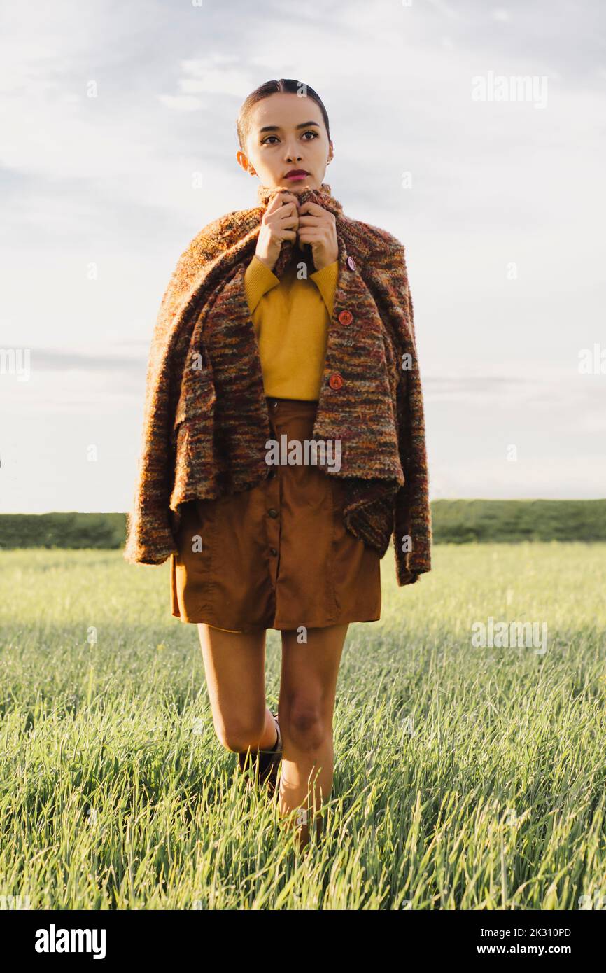 Walking meadow hi-res stock photography and images - Alamy