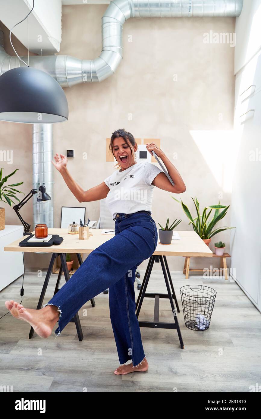 Dancing laptop hi-res stock photography and images - Alamy