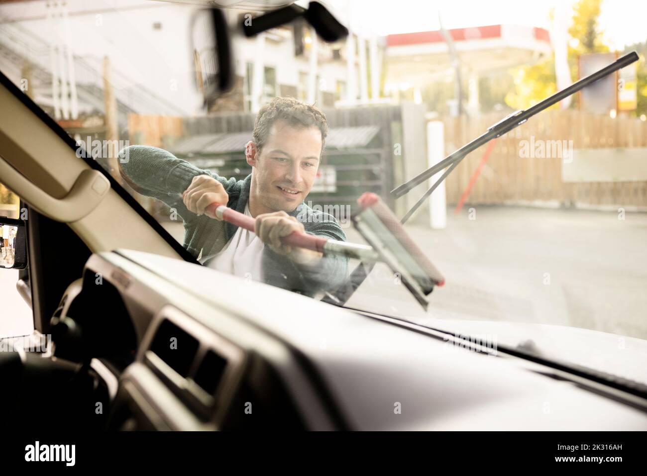 Windshield view hi-res stock photography and images - Alamy