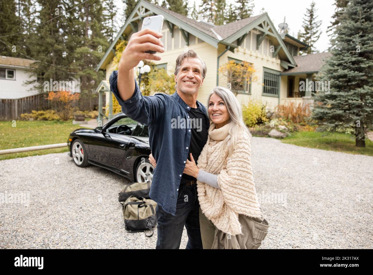 Selfie with luxury car hi-res stock photography and images - Alamy