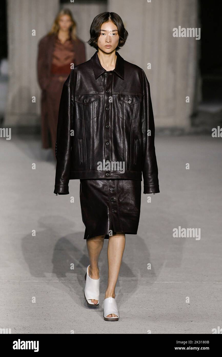 Milan, Italy. 23rd Sep, 2022. TOD'S SS23 runway during Milan fashion ...