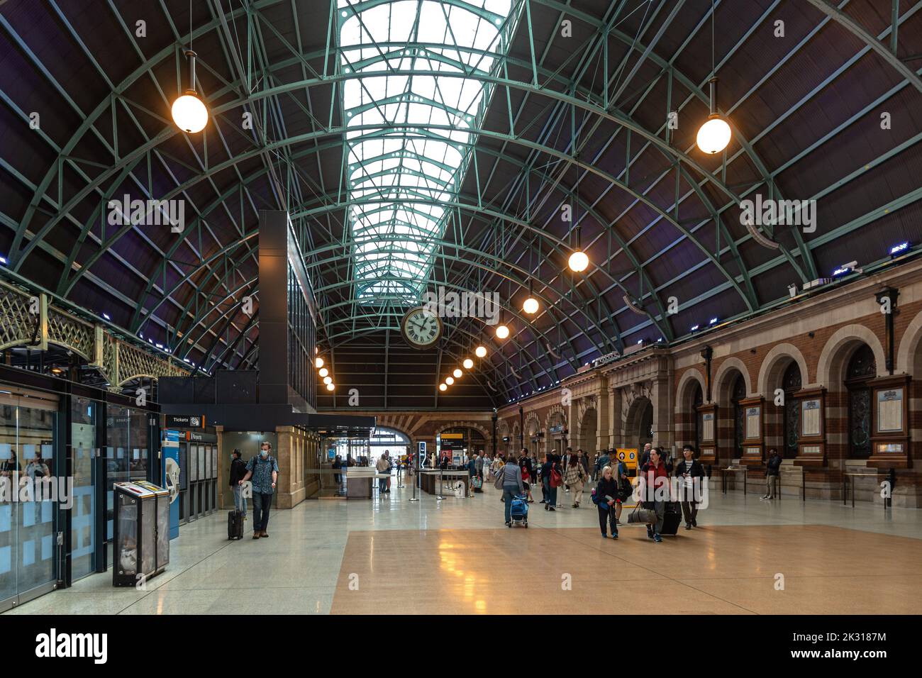 People walking in the Grand Concourse in Sydney Central Station Stock ...