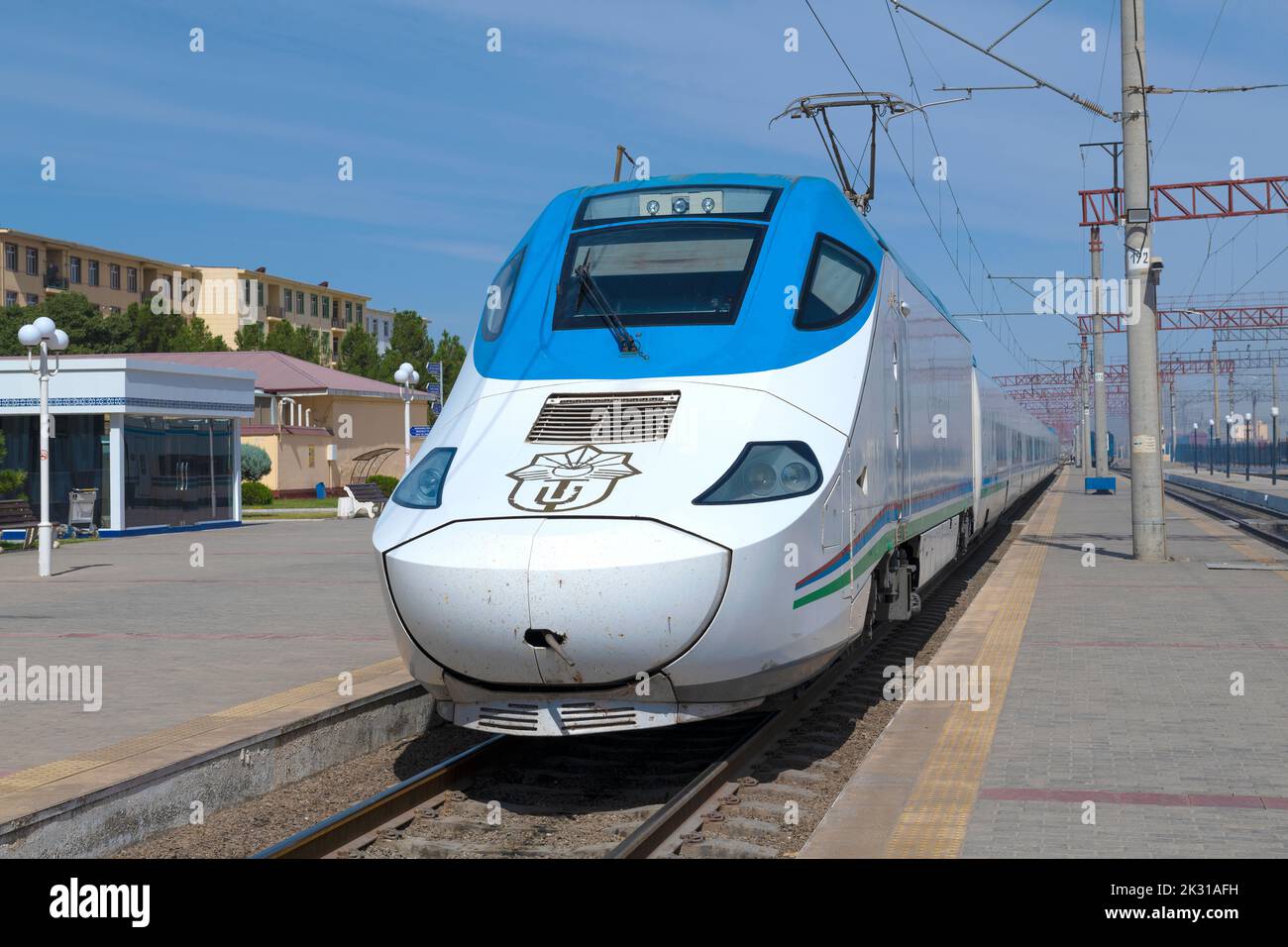 Talgo locomotive hi-res stock photography and images - Alamy